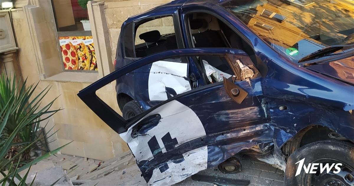 Водитель Bolt с пассажирами, проехав 5-6 раз на красный свет, совершил ДТП и сбежал - ФОТО ...