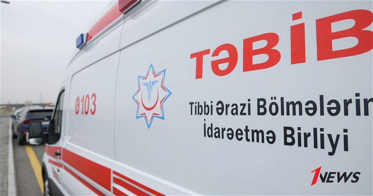 В TƏBİB разъяснили, почему автомобиль скорой помощи в Сумгайыте ехал с открытой дверью - ВИДЕО ...