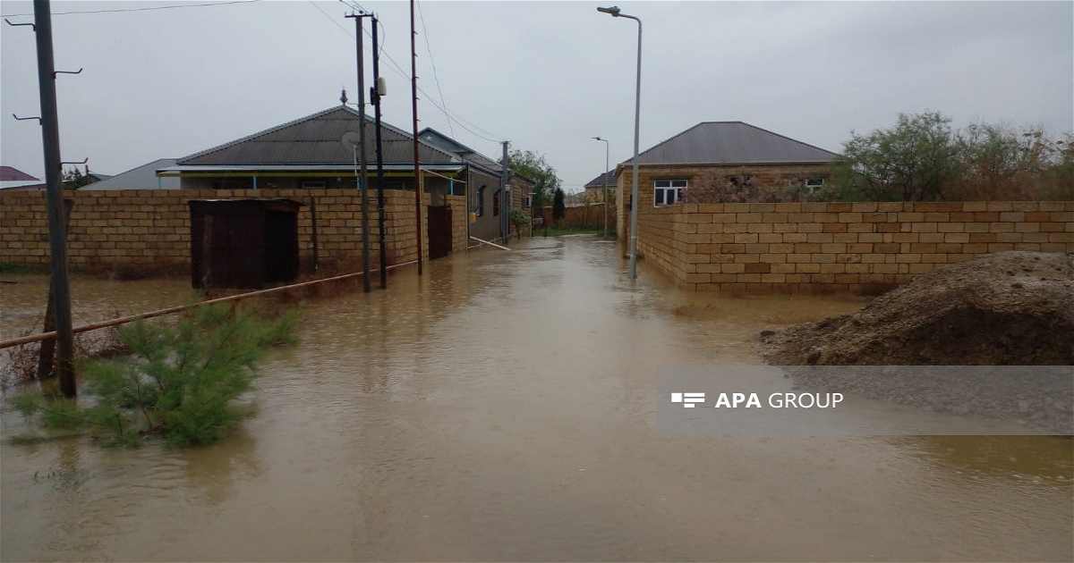 В Мингячевире ливневые дожди затопили дворы и улицы - ФОТО | 1news.az | Новости