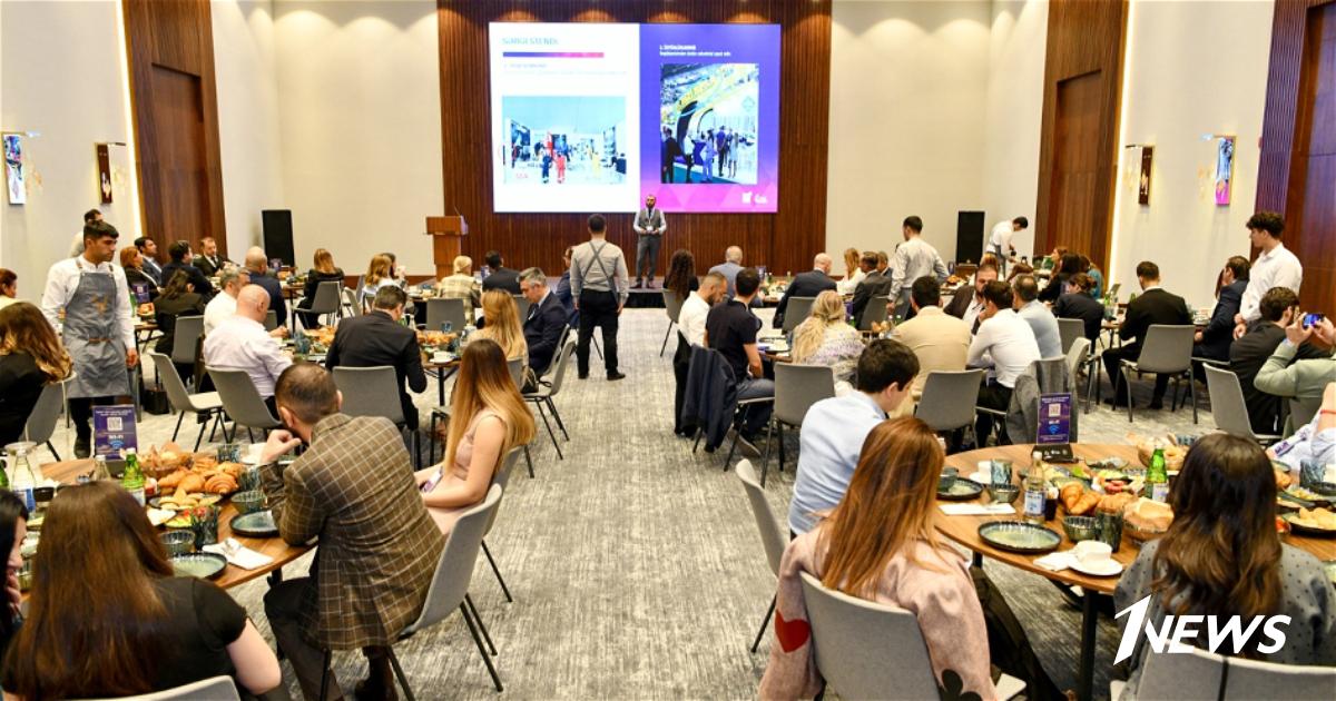 Состоялась встреча с участниками в преддверии 30-й юбилейной Baku ...